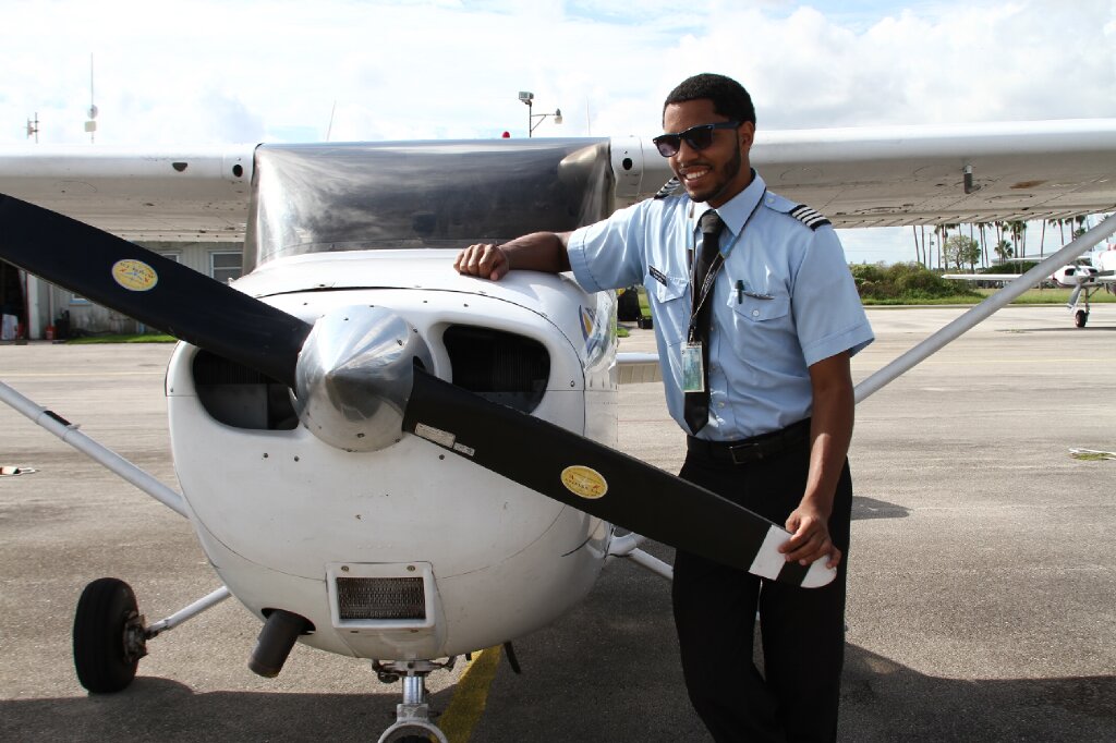 Business To Business – Flying Academy Los Angeles | Professional Pilot ...